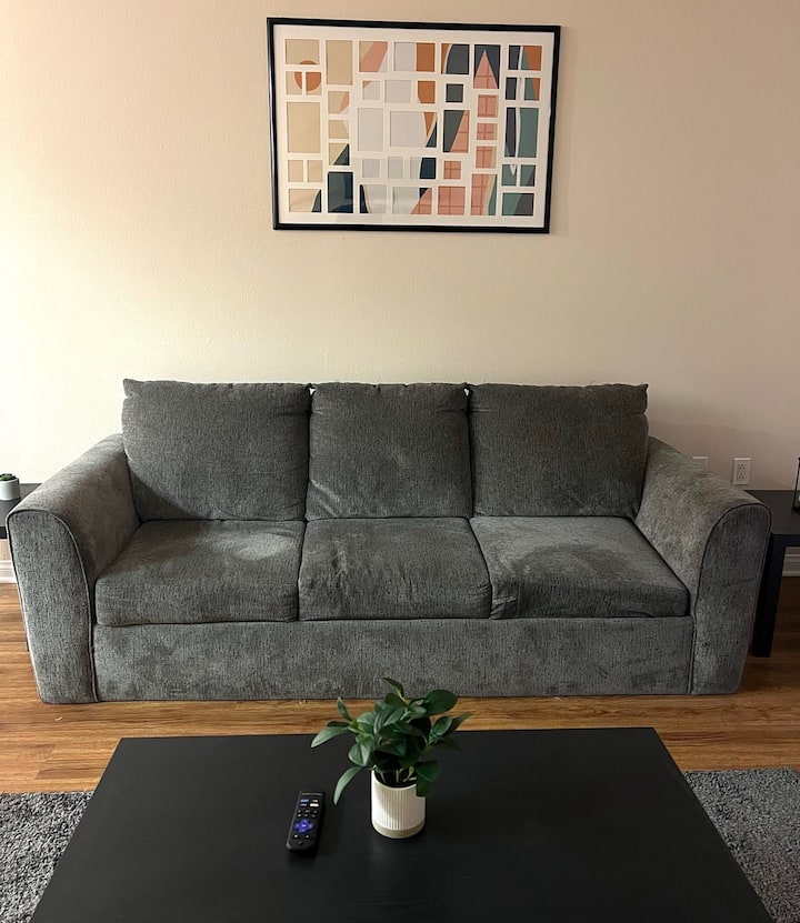 Chic Apt In The Heart Of Noho - Burbank, CA