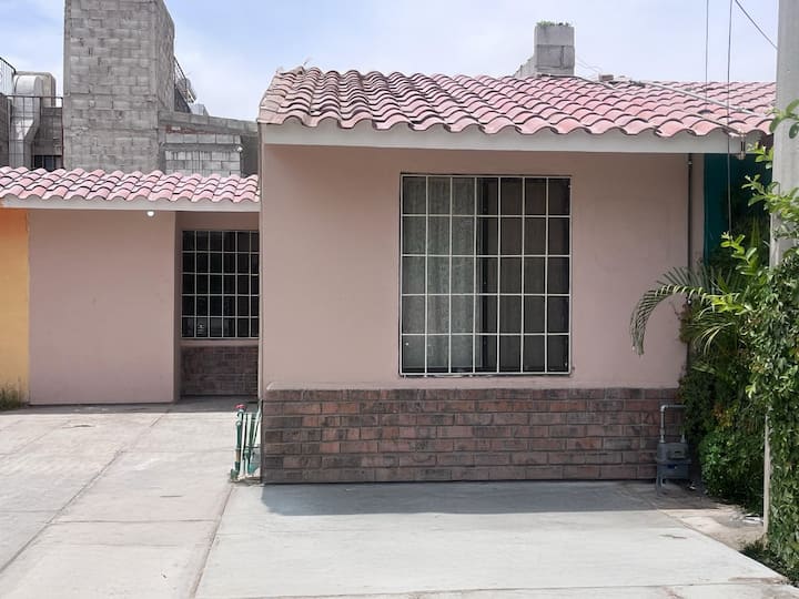 Agradable Casa - Gómez Palacio