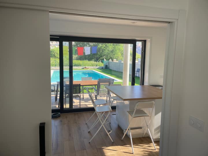 Estupenda Casa Con Piscina. - Pontevedra