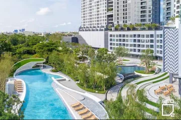 Trendy Condo With Stunning View - Phra Khanong