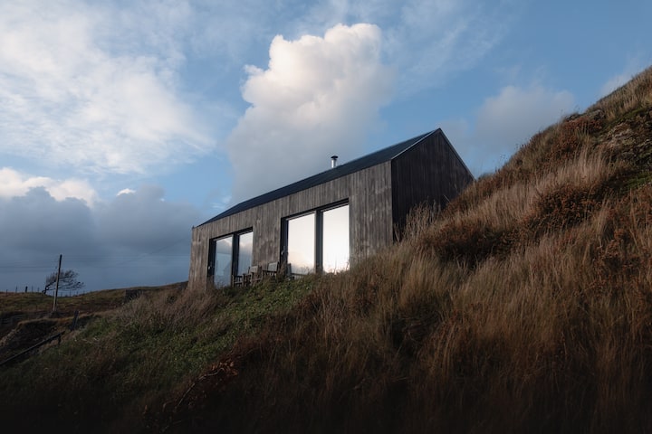 Bothan By The Sea | Isle Of Skye - Skye