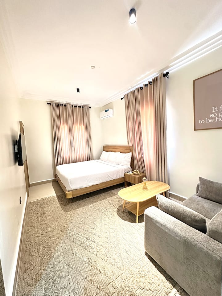 Cozy Studio • Wifi • Breakfast • Garden View - Abuja