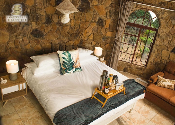 Emadwaleni Hillstone. - Zimbabwe