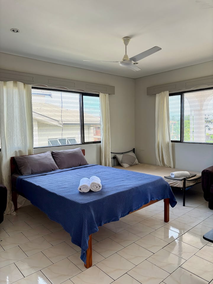 Nice Family Room Near Airport - Fiji