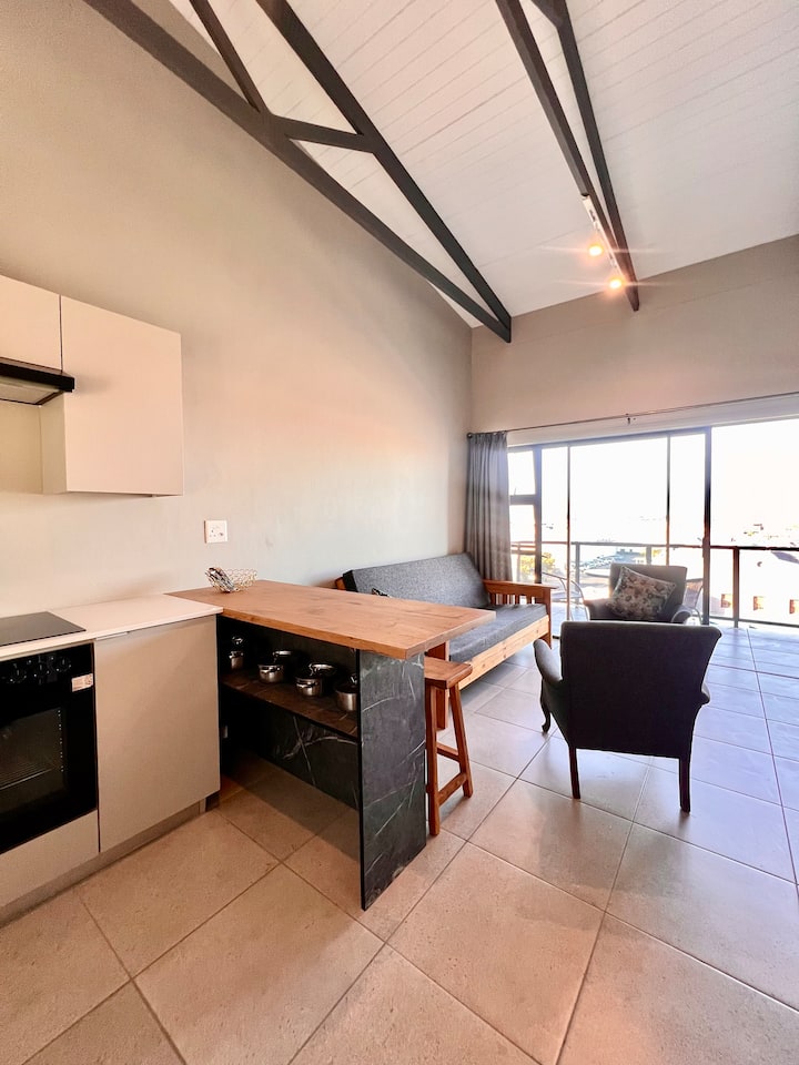 Coastal Plays & Stays | Walk To Mall, Casino,beach - Langebaan