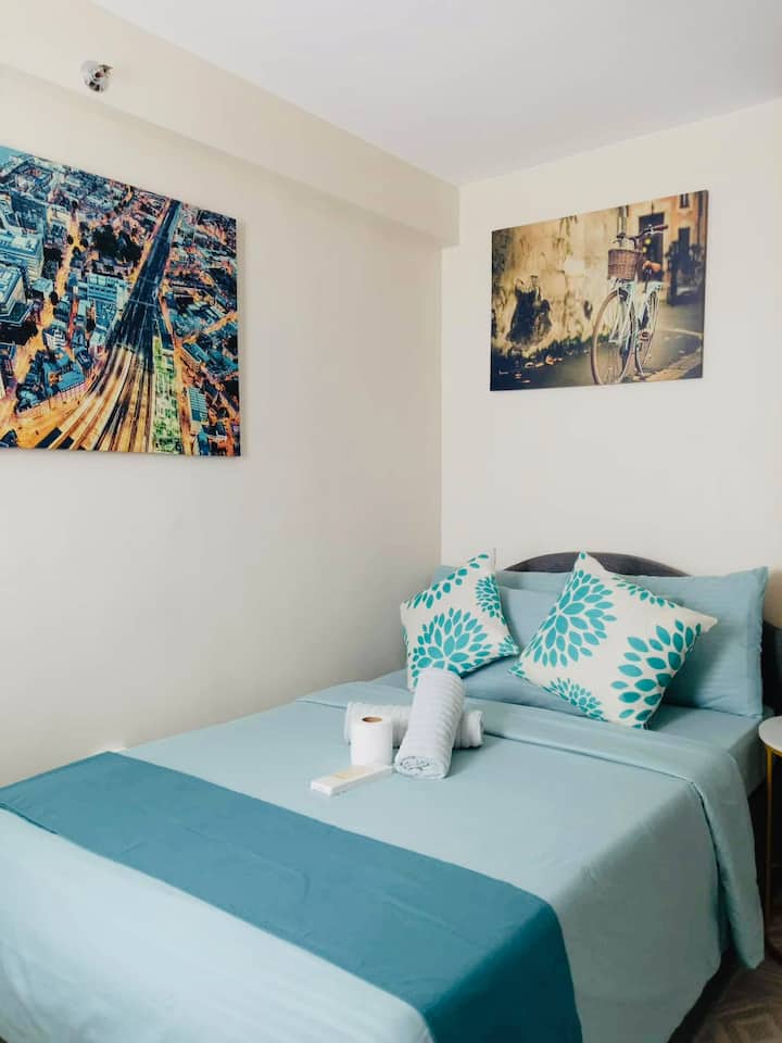 Norman Condominium Unit Rental (The Great Seaview) - Dumaguete