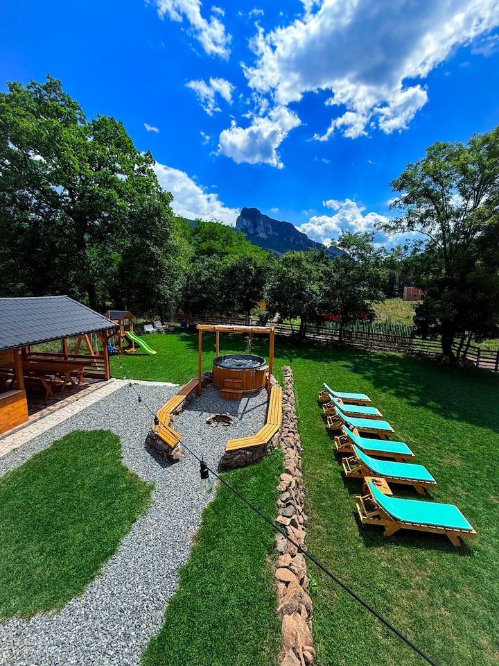 Cabana Mirajul Rimetea - Mountain View & Hot Tub - Râmetea