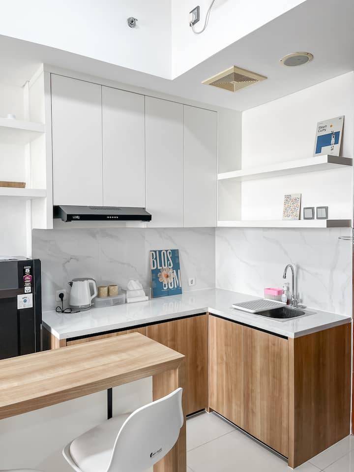 2br W/ City View + Pool Access | Central Surabaya - Surabaya