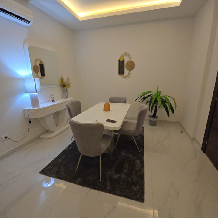 Bel Appartement Avec Piscine Terrace Au Toit, Gym - Kinshasa
