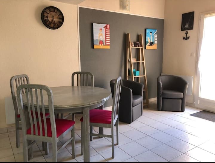 Chatelaillon : Villa Dans Résidence Avec Piscine. - Châtelaillon-Plage
