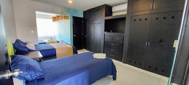 Amplia Habitación Cerca De Ferry - Isla Mujeres