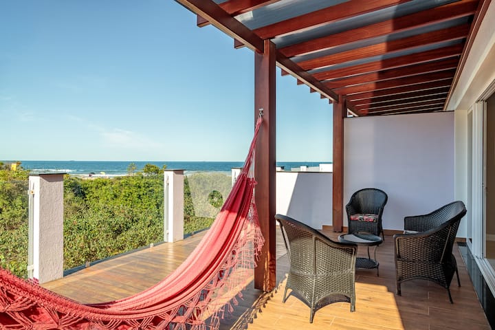 Apto 3 Quartos, Varanda, Vista Praia Brava, 2vagas - Brazil