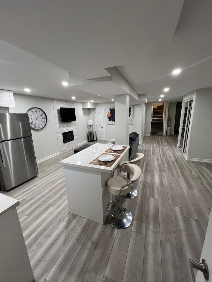 Open Concept 2 Bedroom Apartment In Ajax - Ajax