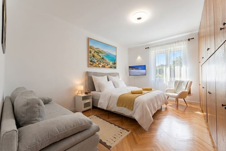 Split Center Apartment - A+ Location - Near Beach - Split