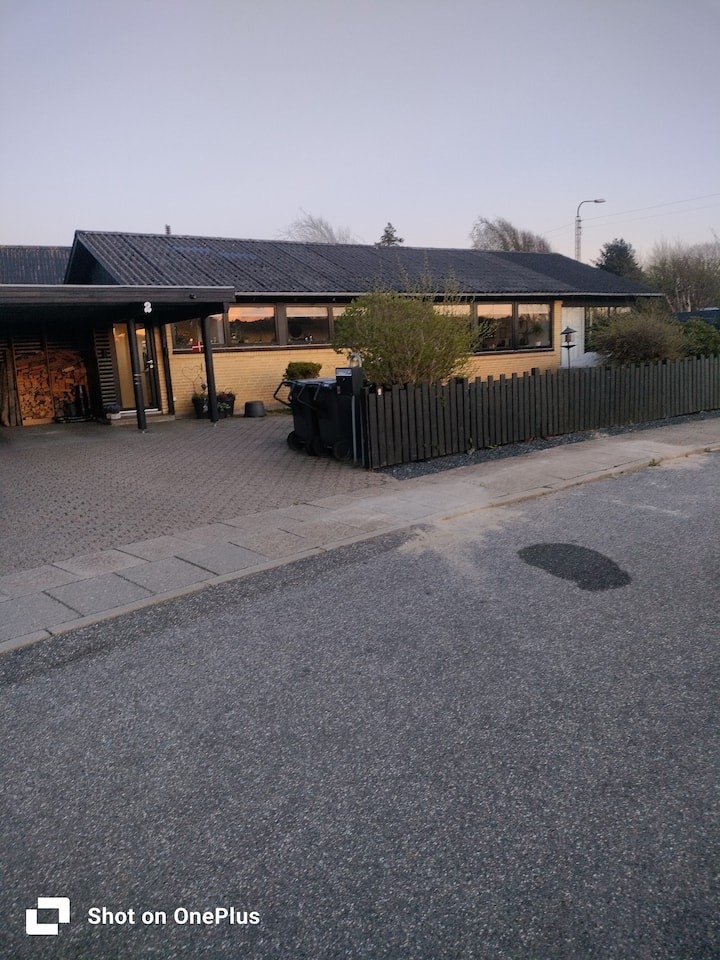 Nyrenoveret Hus I Hirtshals. - Hirtshals