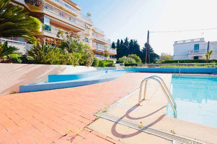 Baies De Juan: Apt 4 Prs, Piscine, Clim - 주엉 레 빵