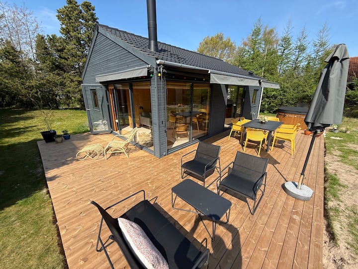 Cozy Cottage With Spa-terrace - Denmark