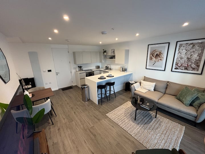 Modern, Stylish, Bright, City Centre Views - Salford