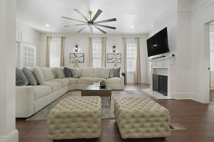 Luxe Retreat 4 Min From Downtown - Montgomery, AL