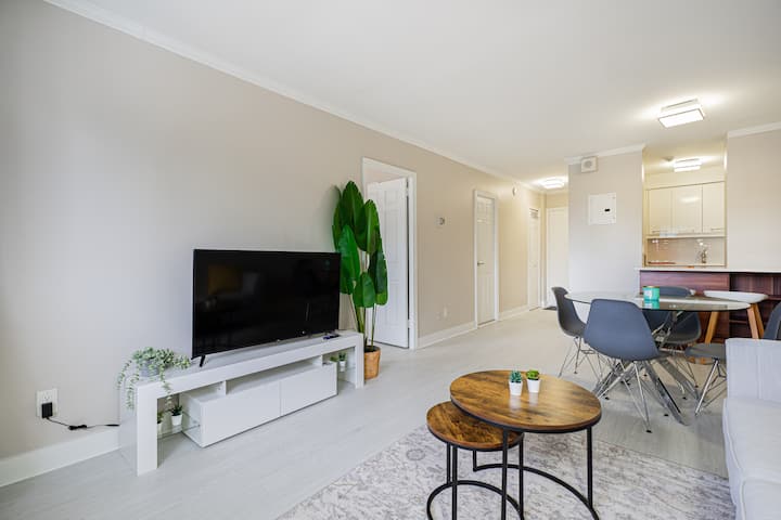 Downtown Gem | 1br With City Views -