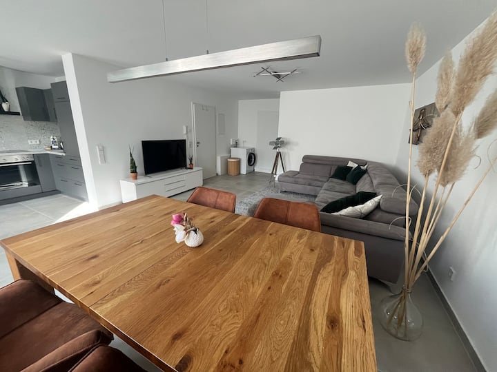 Schöne 2-zimmer Wohnung Nur 400m Outlet Entfernt - Metzingen