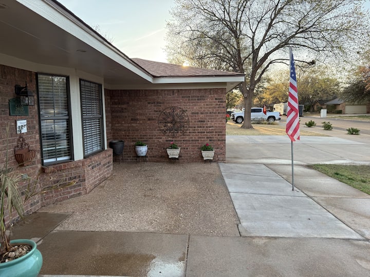 A Very Comfortable Place To Stay Pet Friendly - Lubbock, TX