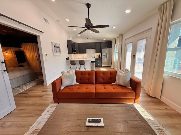 Boutique Suite In Orlando - Orlando, FL