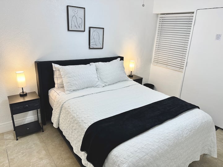 Master Room #6 Near Hard Rock H4 - Miami Gardens, FL
