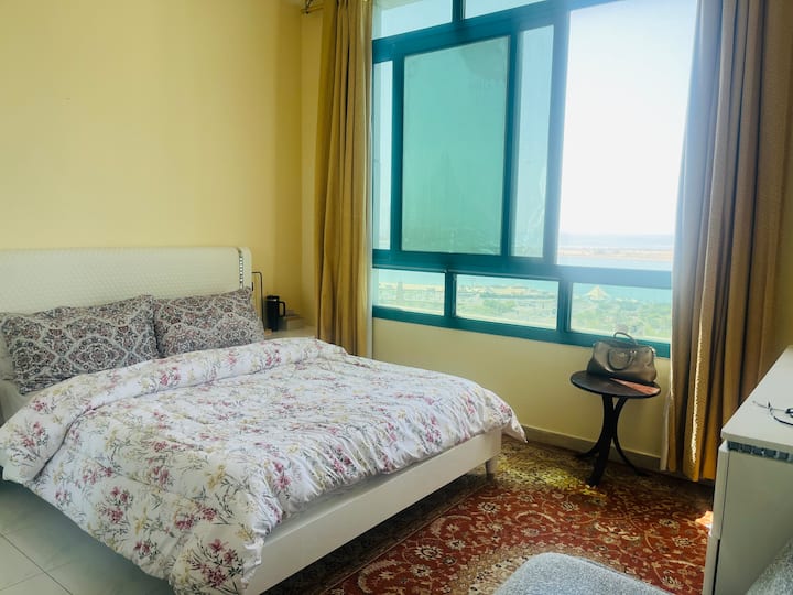 Ayeshas Bnb Cozy Room - Abu Dhabi