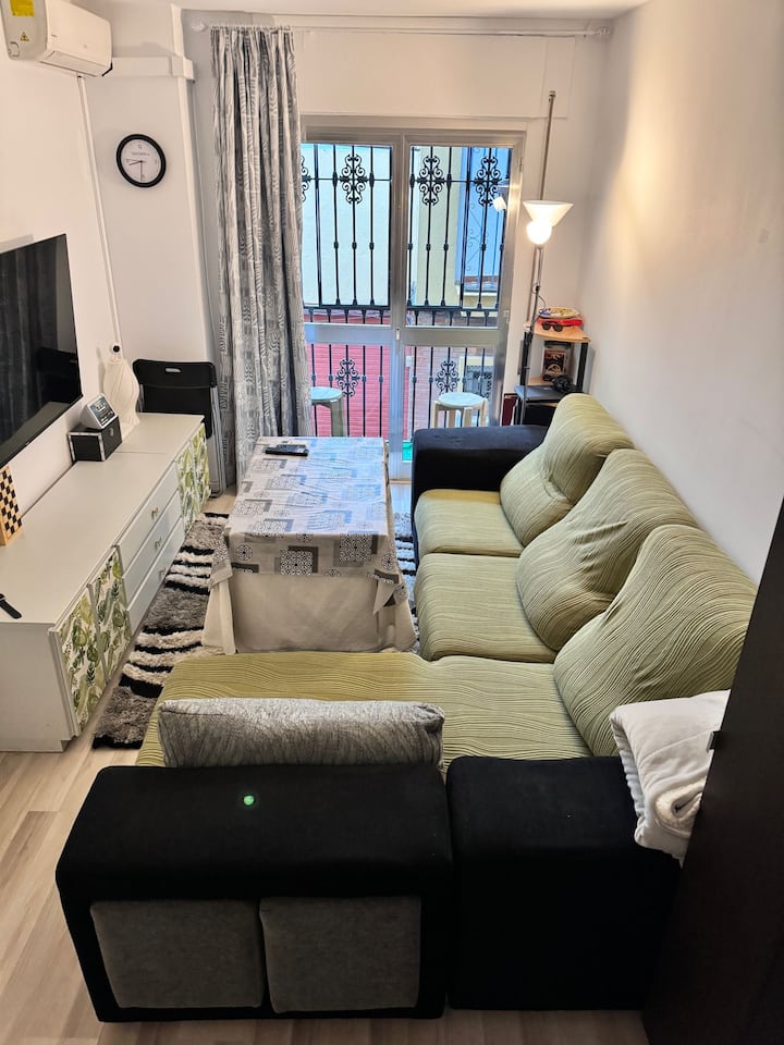 Alquilo Solo A Personas Que Mimen Mi Piso Como Yo… - Alcalá de Guadaíra