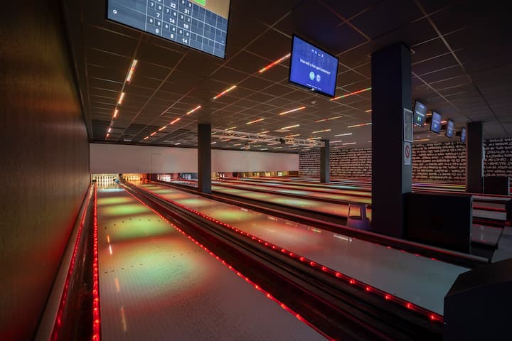 Helmond Stay With Bowling Alley And Playground - Helmond