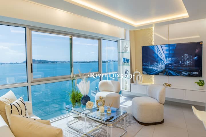 Panorámica Vista: Pool + Parking - Guayaquil