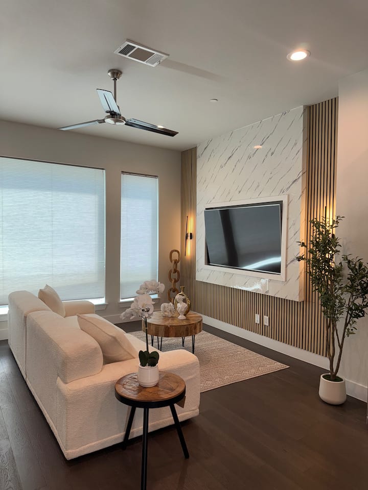 Townhome In Downtown Dallas - Dallas, TX