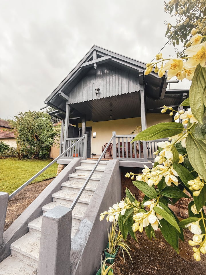 Rustika Koviljača - Loznica