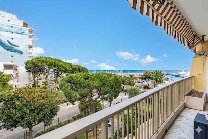 Vue Mer · Terrasse · Parking · 7 Min Aéroport Nice - Saint-Laurent-du-Var
