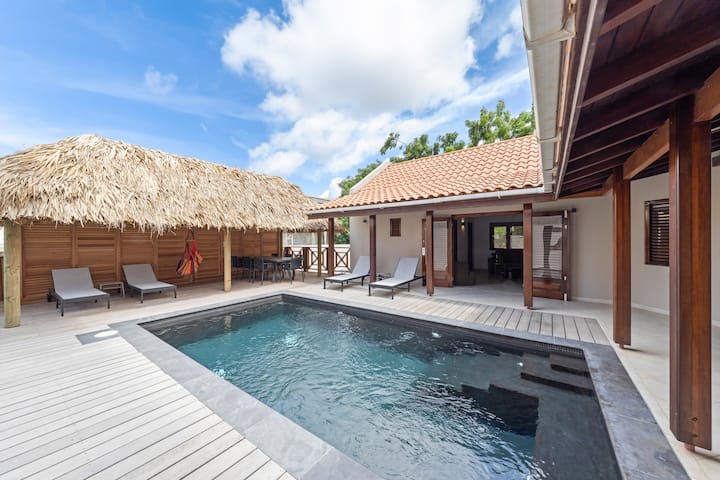 Luxury Holiday Home W/ Private Pool Near Jan Thiel - Curaçao