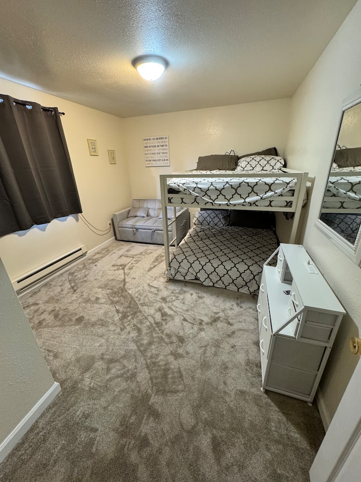 Amor Stays, Love Your Stay! 415 B Down Stairs - Hot Springs County