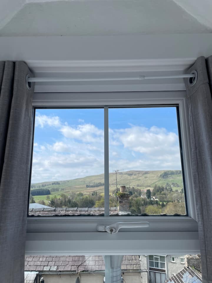 Double Bed With Shared Bathroom - Alston