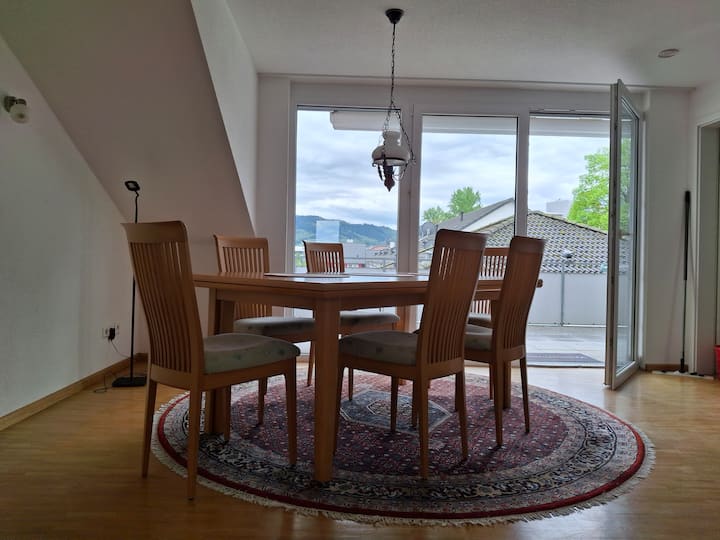 Schöne Gemütliche Ferienwohnung - Bad Krozingen