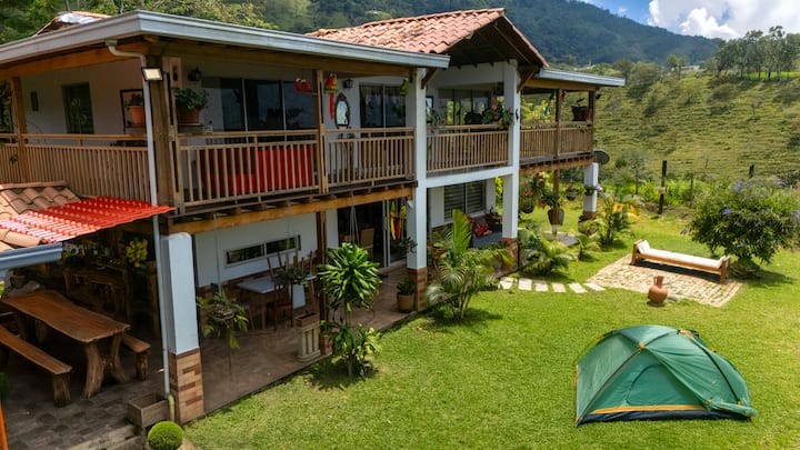 Casa Campestre Con Vista Mágica - Barbosa