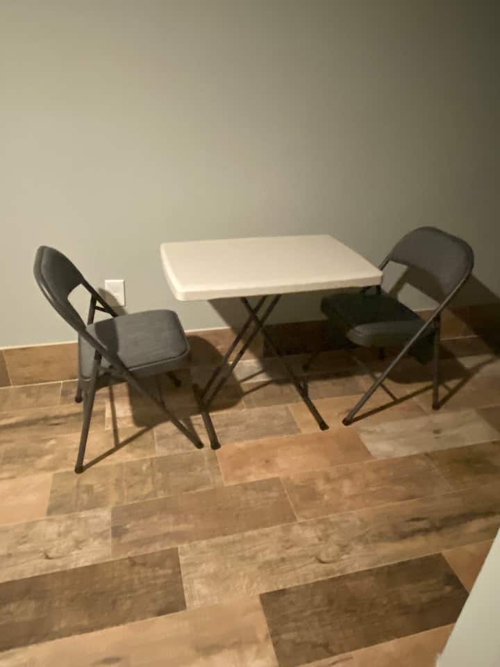 1 Bedroom And Private Restroom! - Stafford, TX