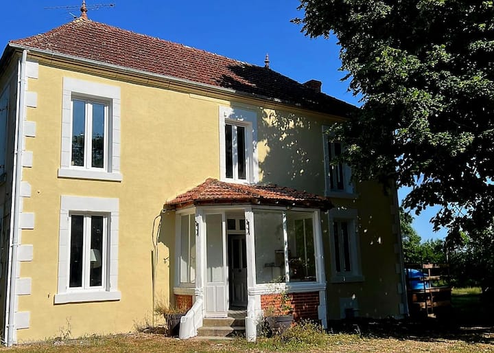 Maison Piscine 5' De George Sand - Indre