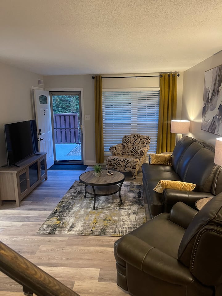 Cross Creek Town Homes Suit D - Knoxville, TN