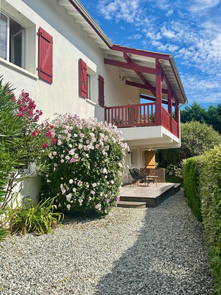 Joli T2 Meublé - Plages Et Montagnes à 10 Min - Ciboure
