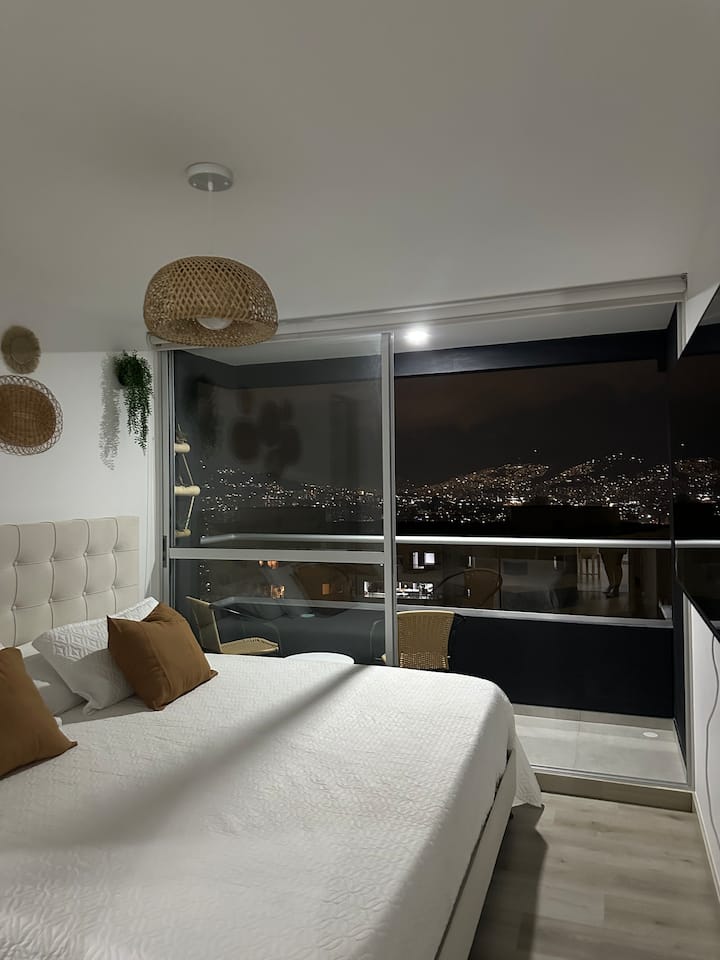 Beautiful Apartment With A City View In Medellin! - Sabaneta