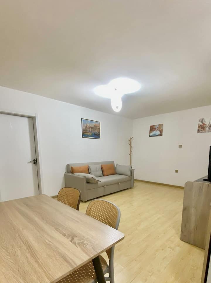 Center Of The City & Clean Reformed2025 Apartment - China