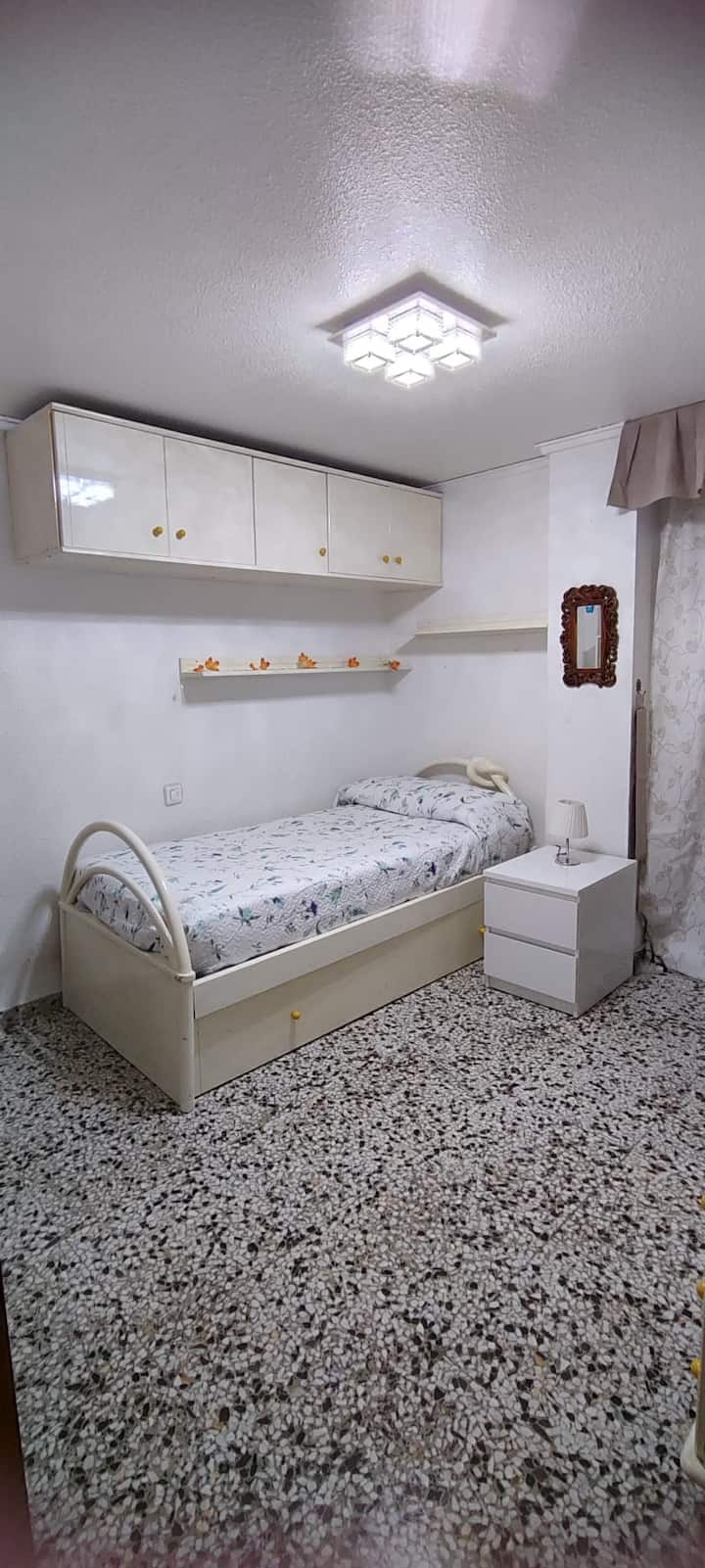 Situé-en-centre-ville - Oliva