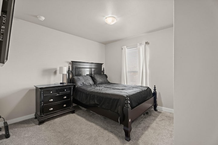 Private Bedroom In House - Lubbock, TX