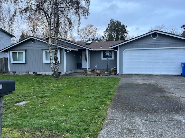 Cozy Home For Rent - Fife, WA