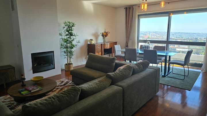 Skyview Apt/jacuzzi, Garage,13th Fl - Porto